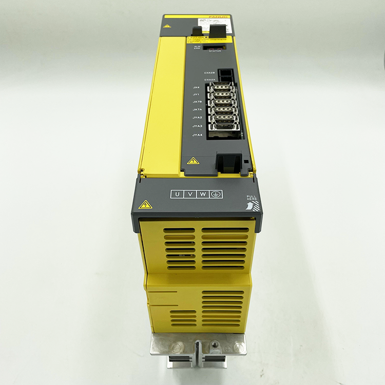 A06B-6111-H011#550 FANUC Amplifier(driver) - Fanuc Robot Parts ...